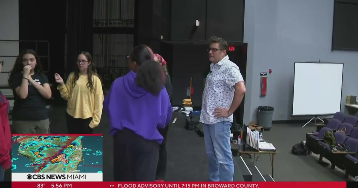South Florida drama teacher honored with Tony Award - CBS Miami