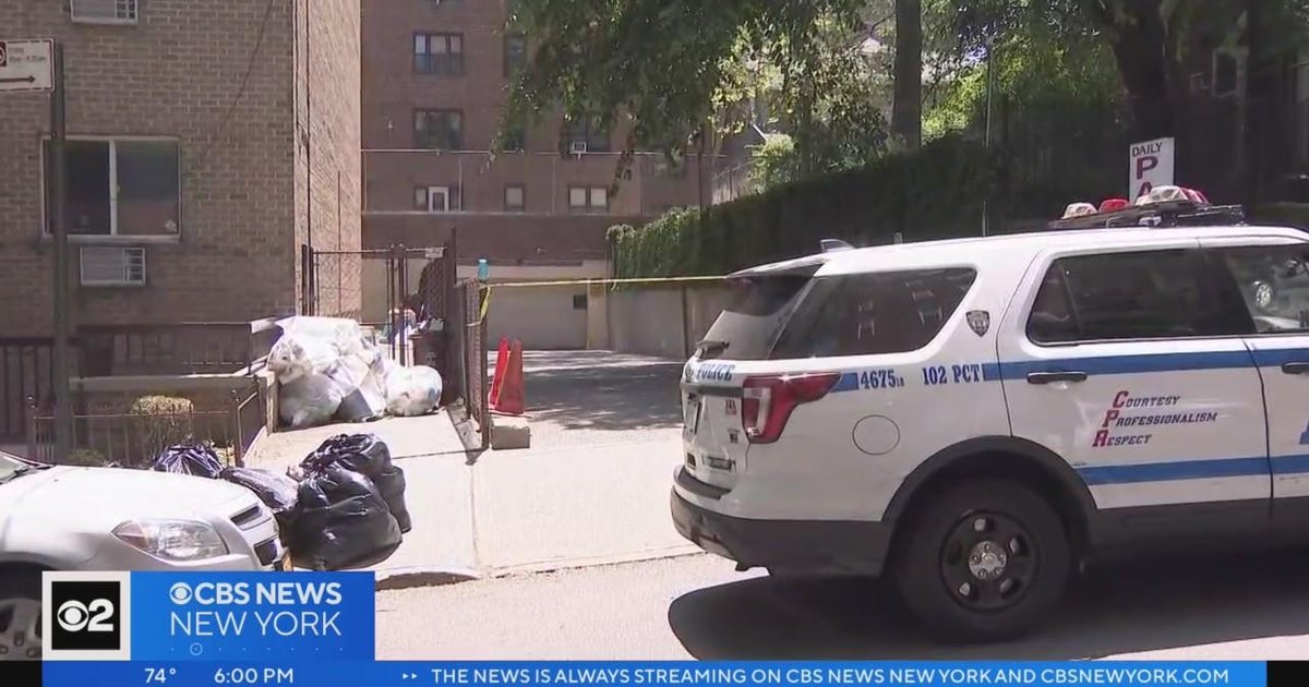 Queens man says he fatally shot man who was trying to mug him - CBS New ...