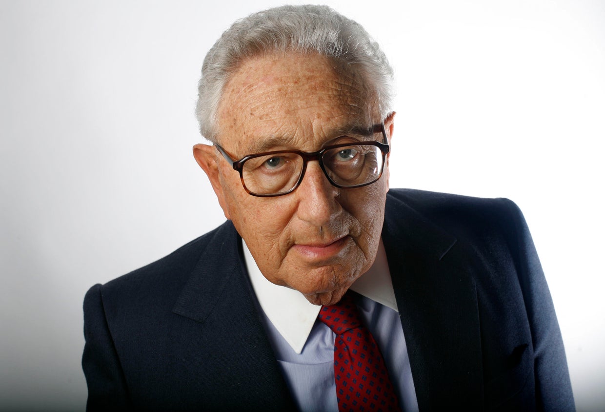 Henry Kissinger, controversial statesman who influenced U.S. foreign ...