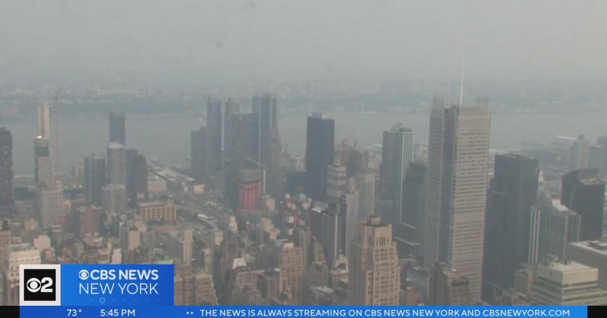 NYC air is cleaner, but questions loom about smoky haze - CBS New York