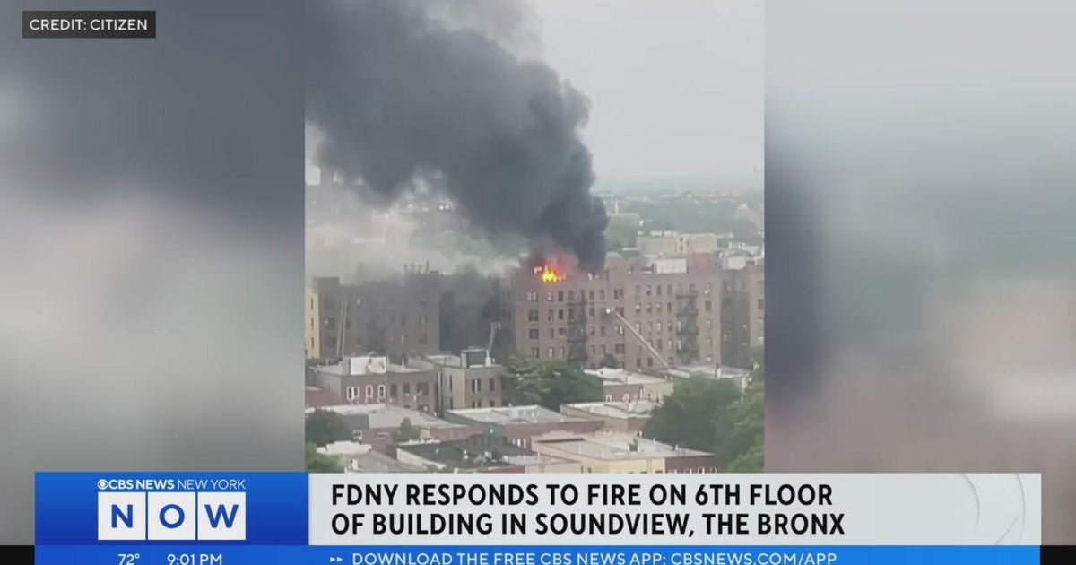 FDNY responds to fire in Bronx building - CBS New York