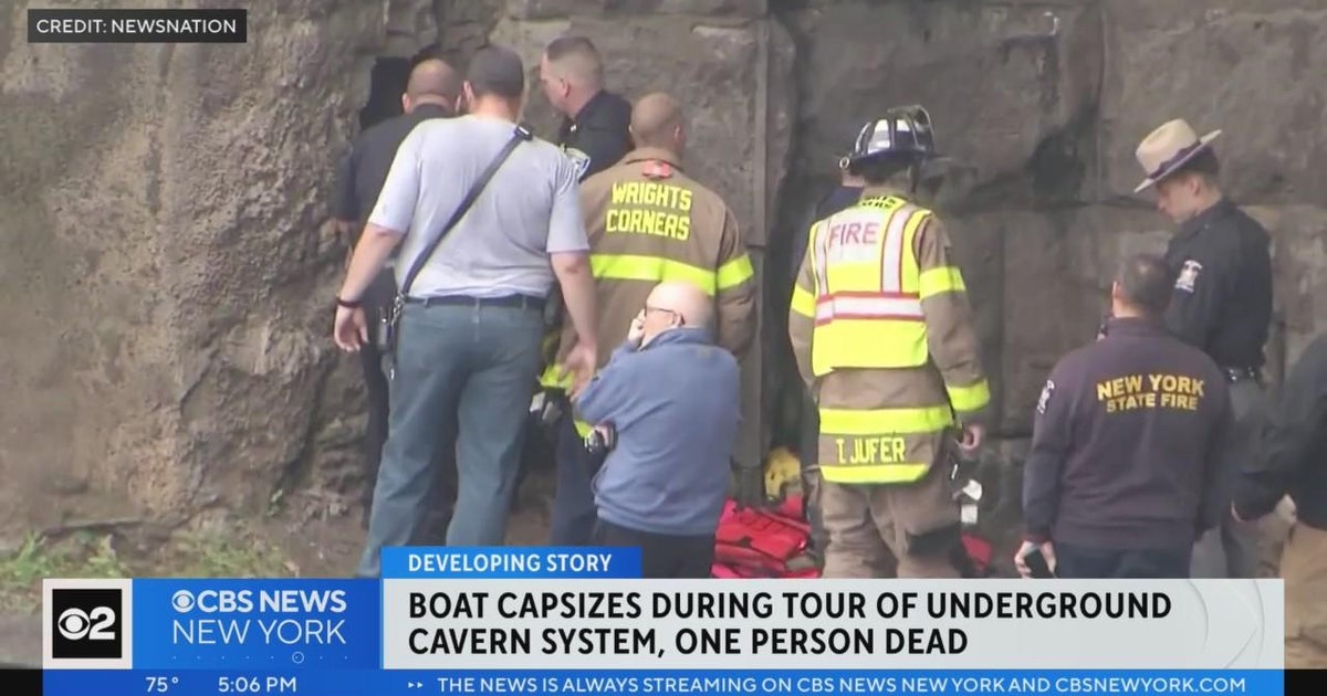 Boat capsizes during tour of underground cave in Lockport, NY - CBS New ...