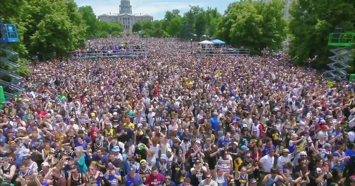 Nuggets fans pack Civic Center Park for NBA championship rally - CBS ...