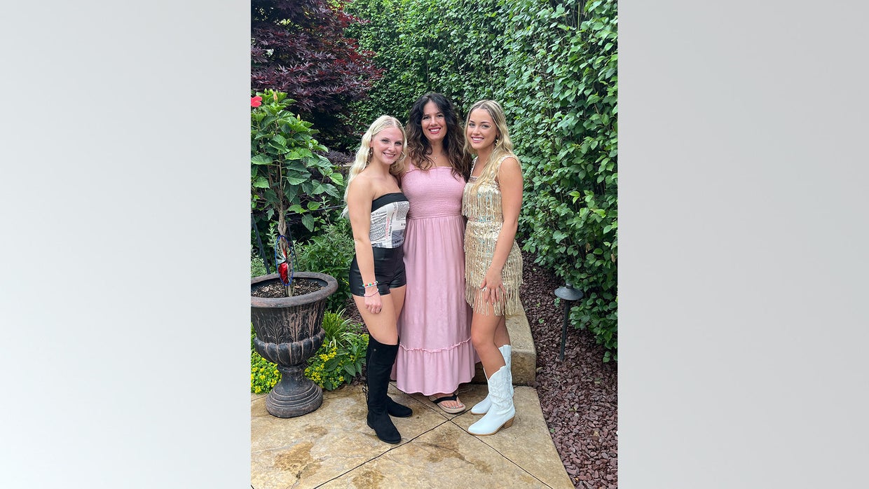 The Eras Tour: Swifties show off their best for Taylor Swift's Acrisure ...