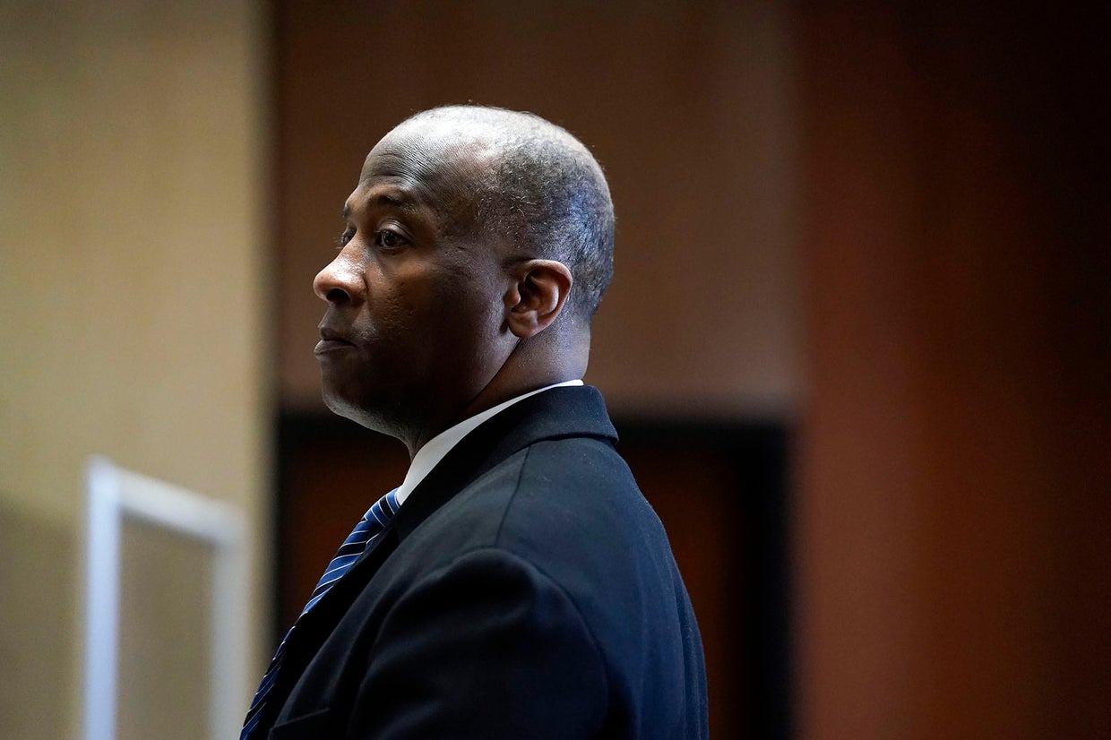 James Ray III, lawyer convicted of murdering girlfriend, dies while ...