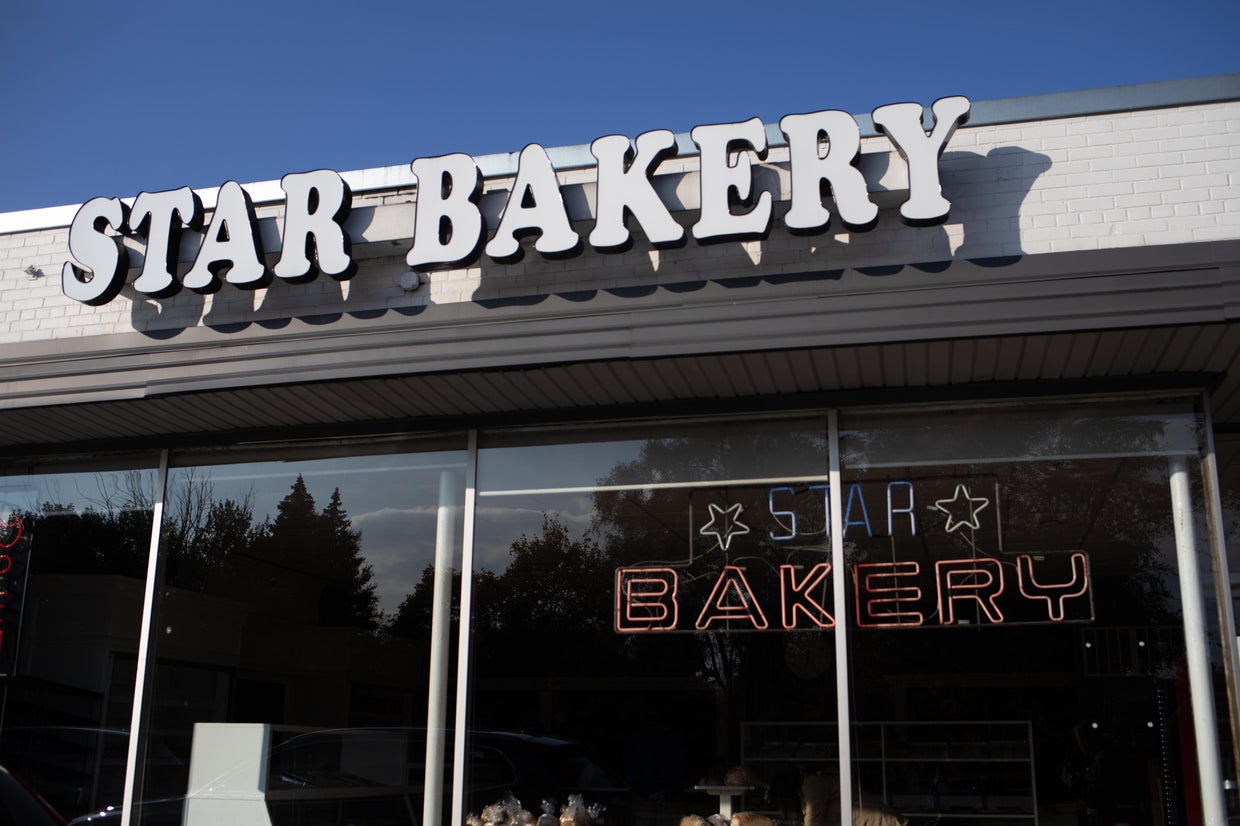 Star Bakery in Oak Park set to close after 108 years - CBS Detroit
