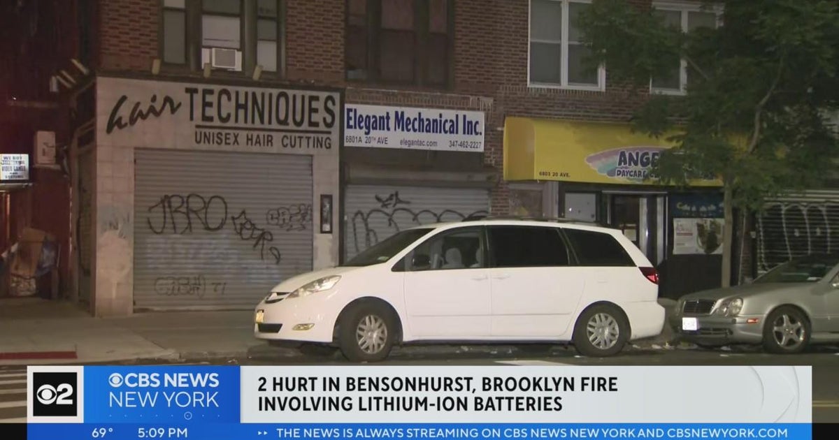 2 hurt in lithium-ion battery fire in Brooklyn - CBS New York