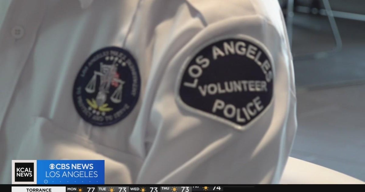 How the LAPD is using volunteers to bolster their police force - CBS Los Angeles