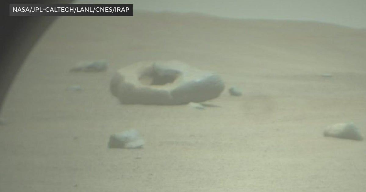 Perseverance rover captures image of doughnut-shaped rock on Mars - CBS ...