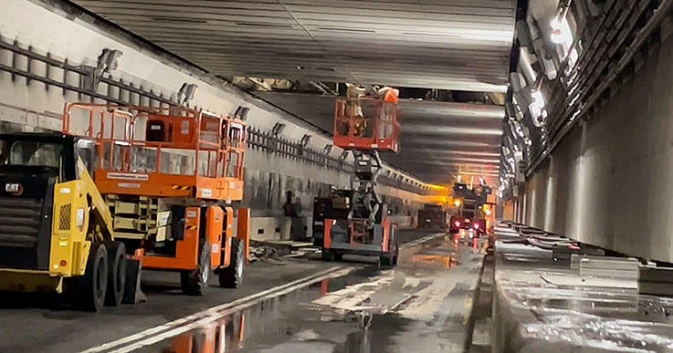 Sumner Tunnel now officially closed for two months for repairs - CBS Boston