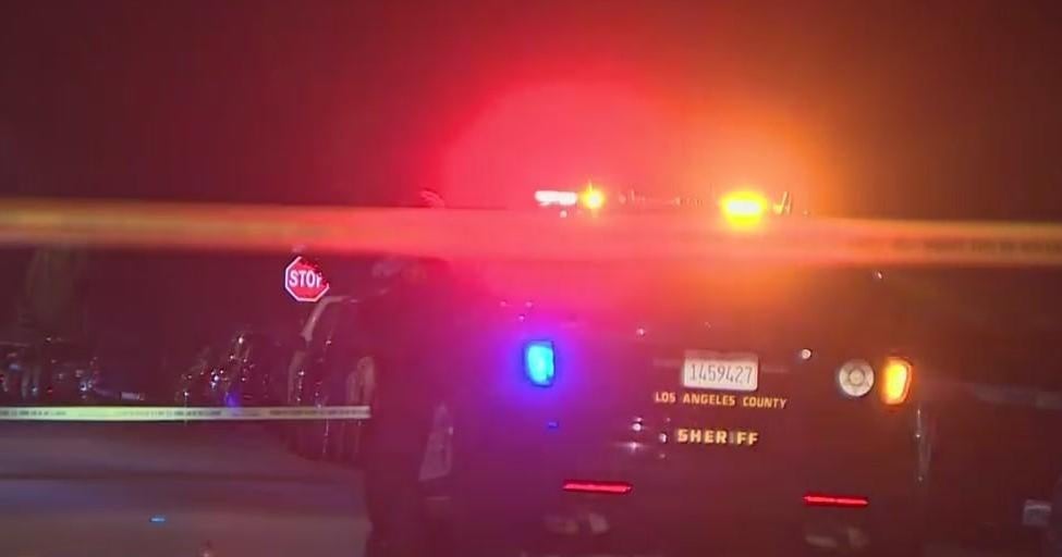 Los Angeles Sheriff's Deputy shoots suspect in Santa Clarita, Newhall area - CBS Los Angeles