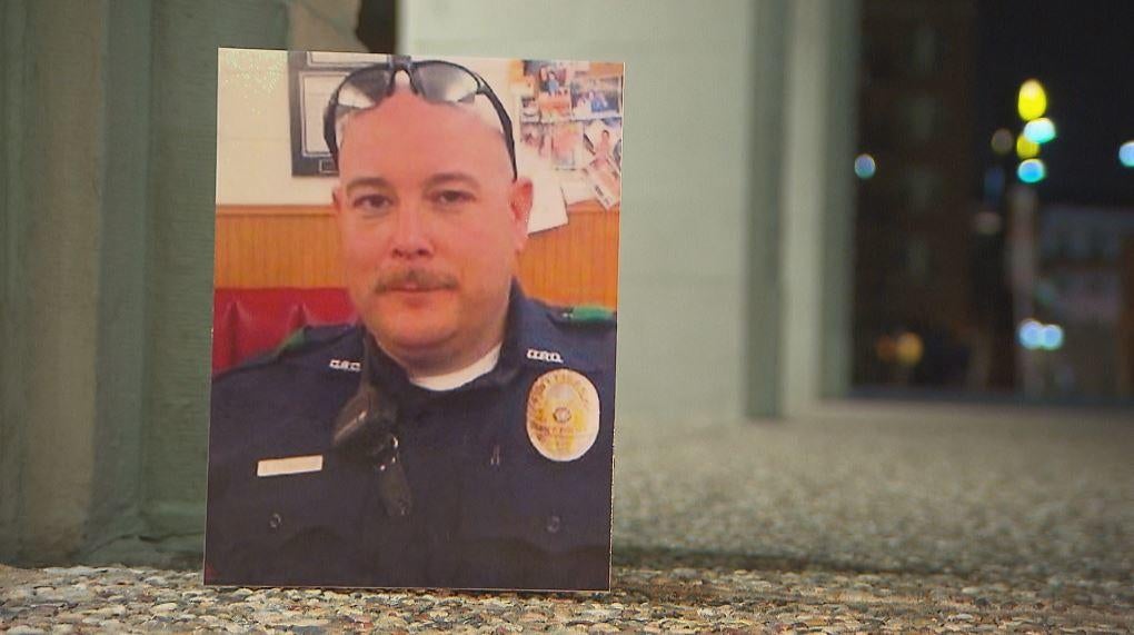 A timeline of the July 7, 2016 Dallas police ambush - CBS Texas