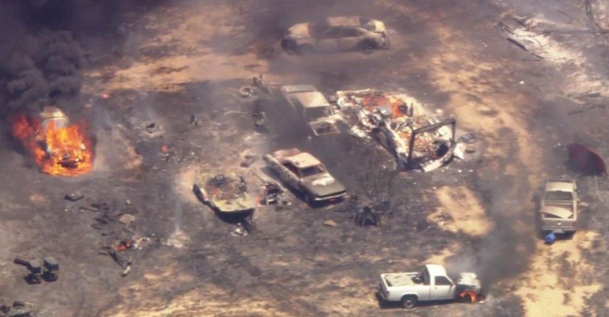 Rider Fire burns 10 acres in Mead Valley - CBS Los Angeles