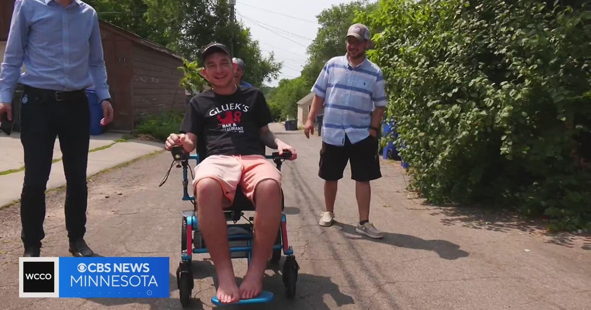 Kyle Schultz receives generous gift after SUV and power wheelchair ...