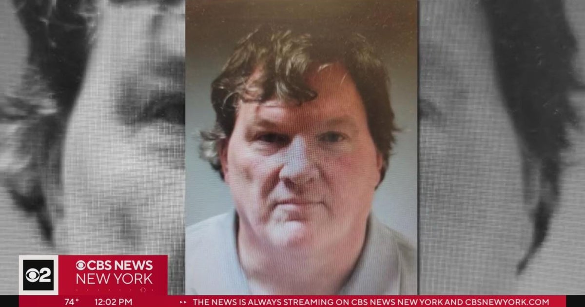 Rex Heuermann arrested in Gilgo Beach murders investigation - CBS New York