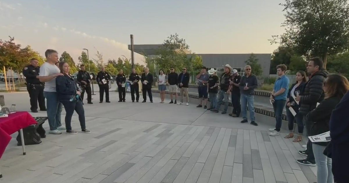 Slain Home Depot employee Blake Mohs honored in candlelight vigil ...