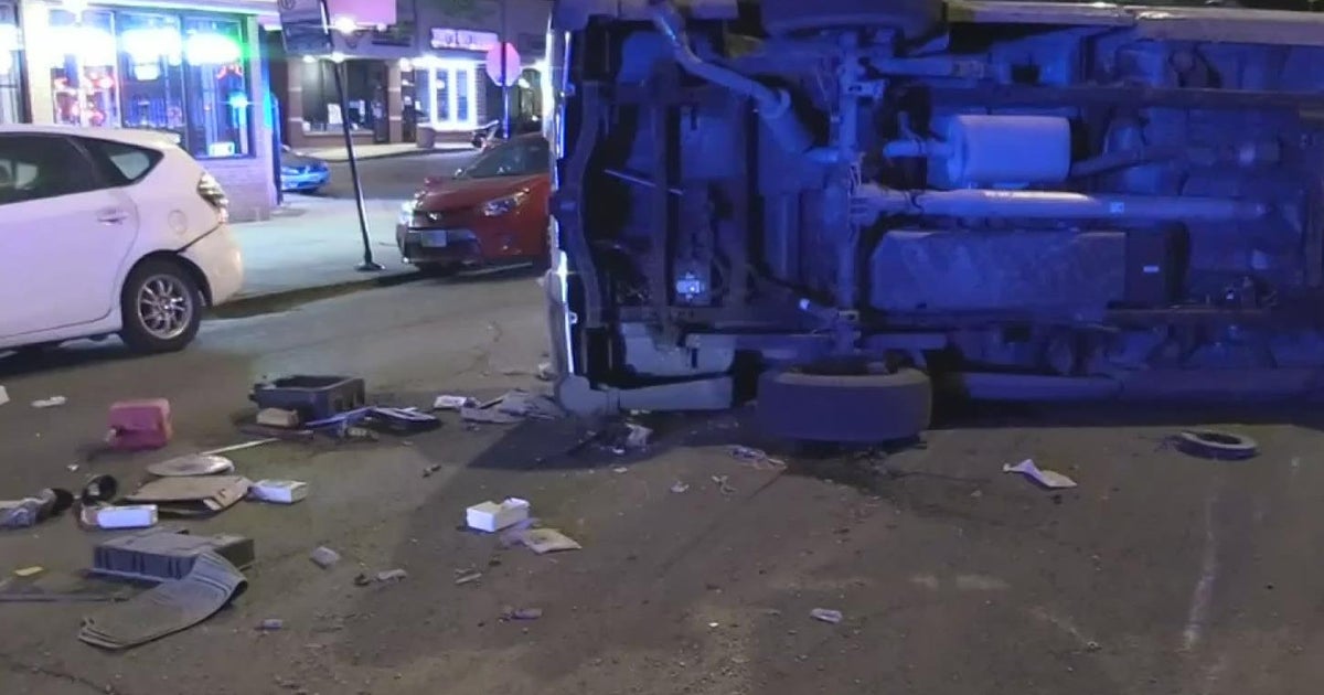 Pick-up truck crashes into parked cars in Uptown - CBS Chicago