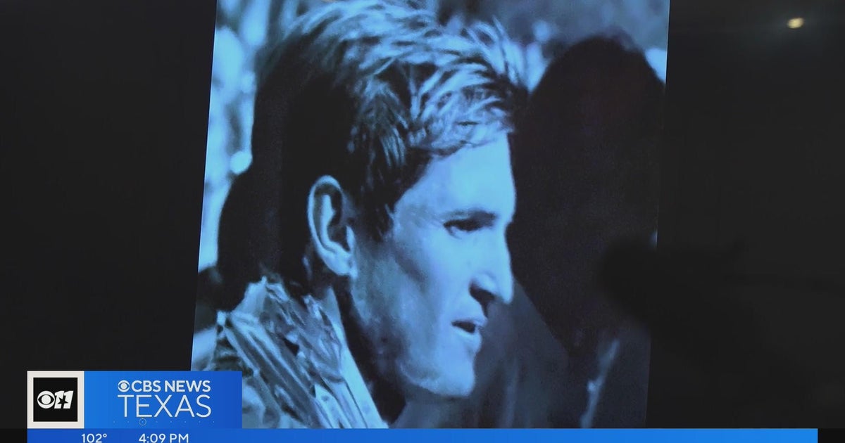 Community pay tribute to former Dallas Police Chief David Kunkle - CBS ...