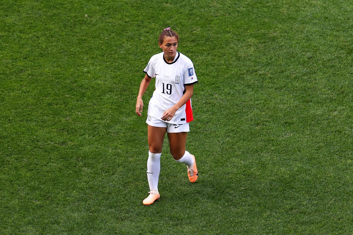 Casey Phair becomes youngest ever to play in Women's World Cup at age ...