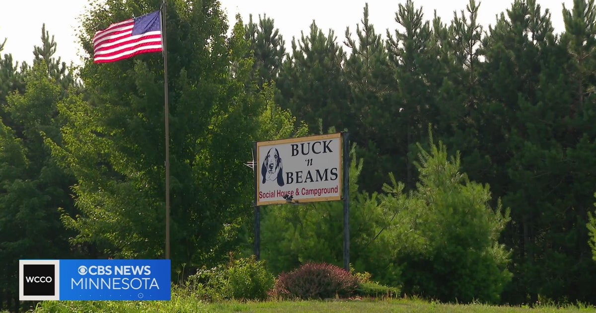Buck ’n Beams is the perfect place for a social gathering - CBS Minnesota