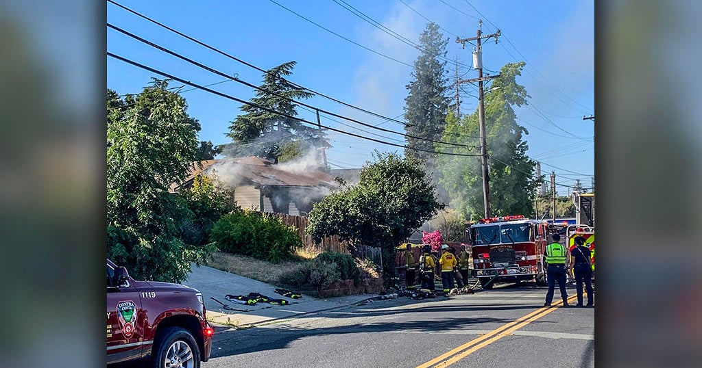 Crews contain wind-driven, 3-alarm fire in Bay Point - CBS San Francisco