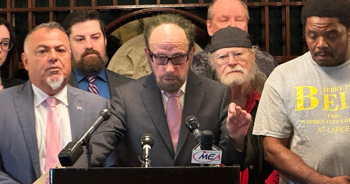 Warren Mayor Jim Fouts plans to sue city council, alleges his civil ...