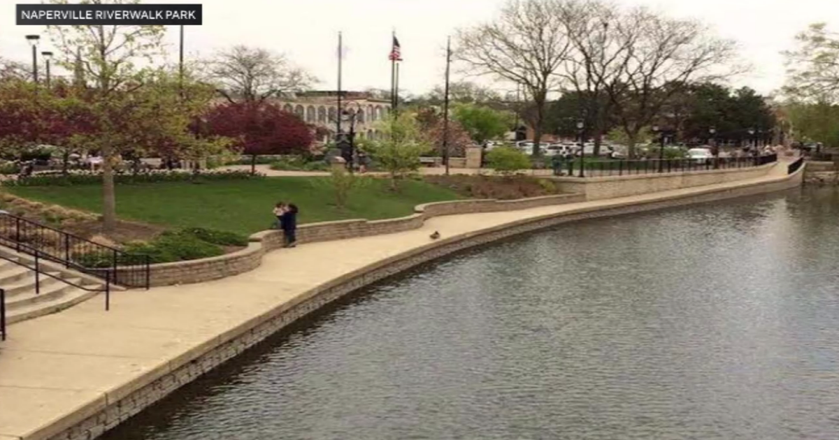 Naperville Riverwalk to get $1.5 million expansion - CBS Chicago