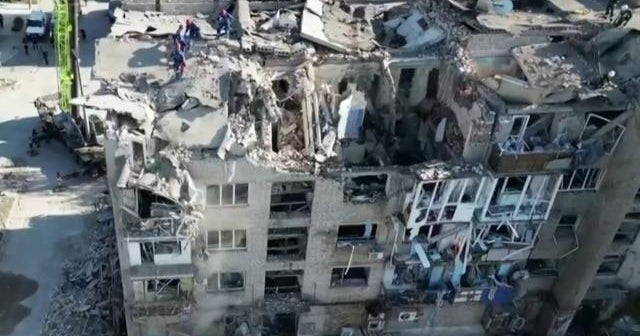 Russian "double-tap" strike kills at least 7 in Ukraine; 3 women ...