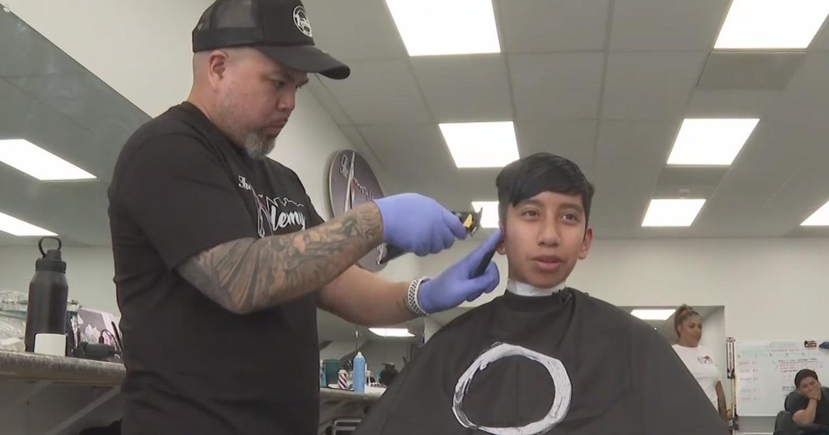 Excelsior District barber provides free haircuts ahead of first day of ...