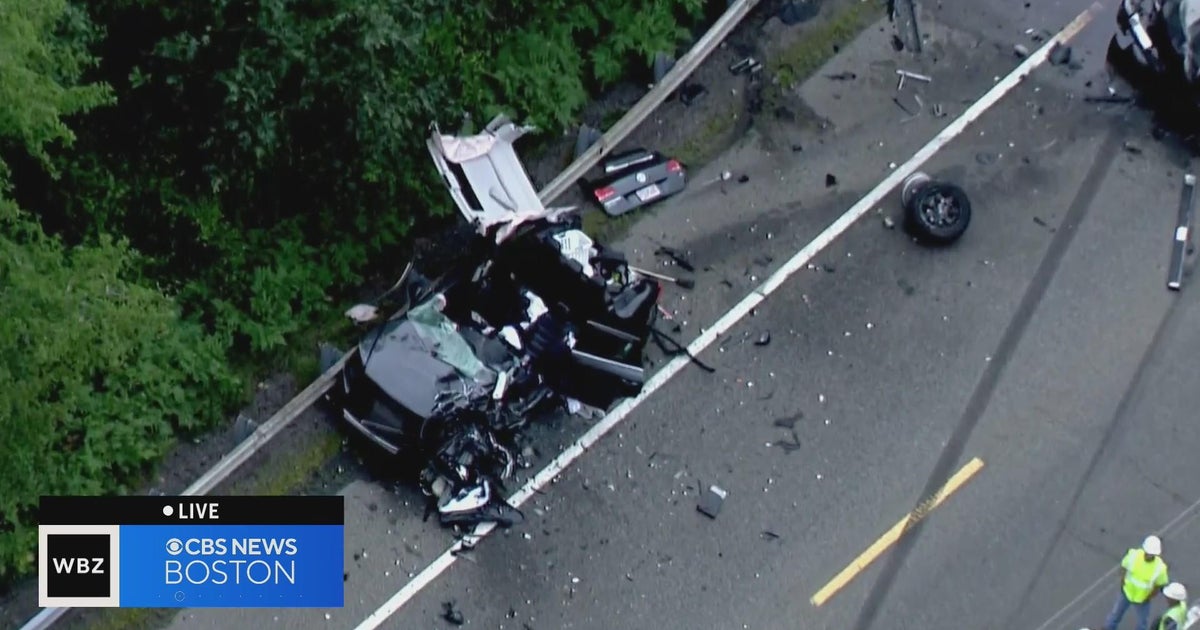 Serious Car Crash Under Investigation In Bridgewater Cbs Boston