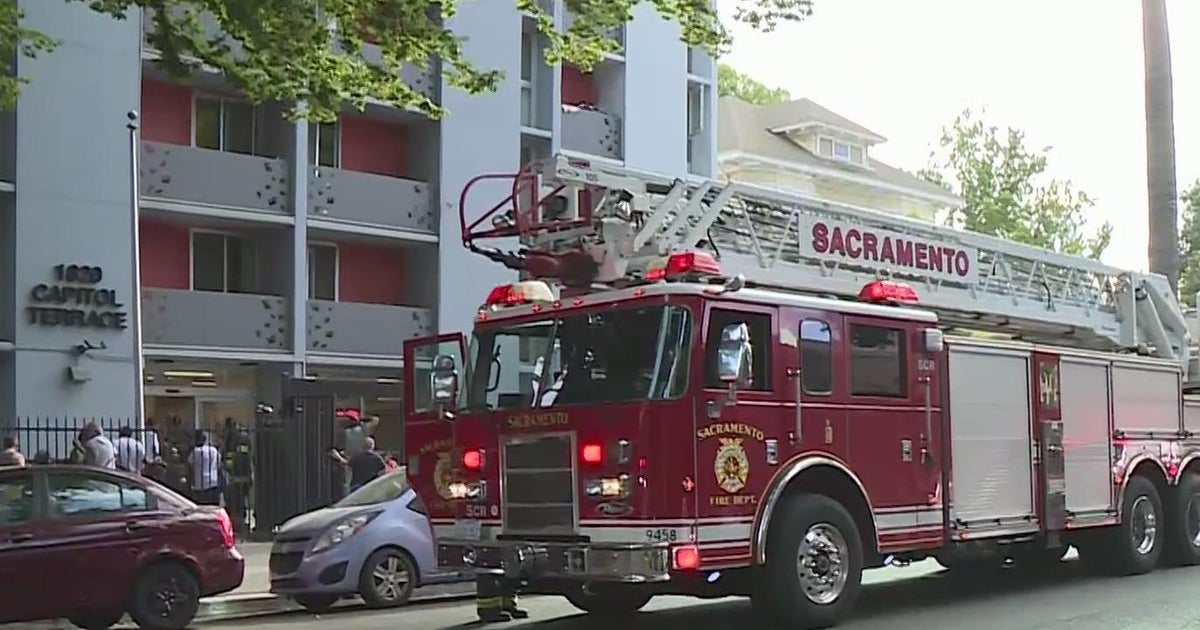 1 person injured in fire at midtown Sacramento apartment building - CBS ...