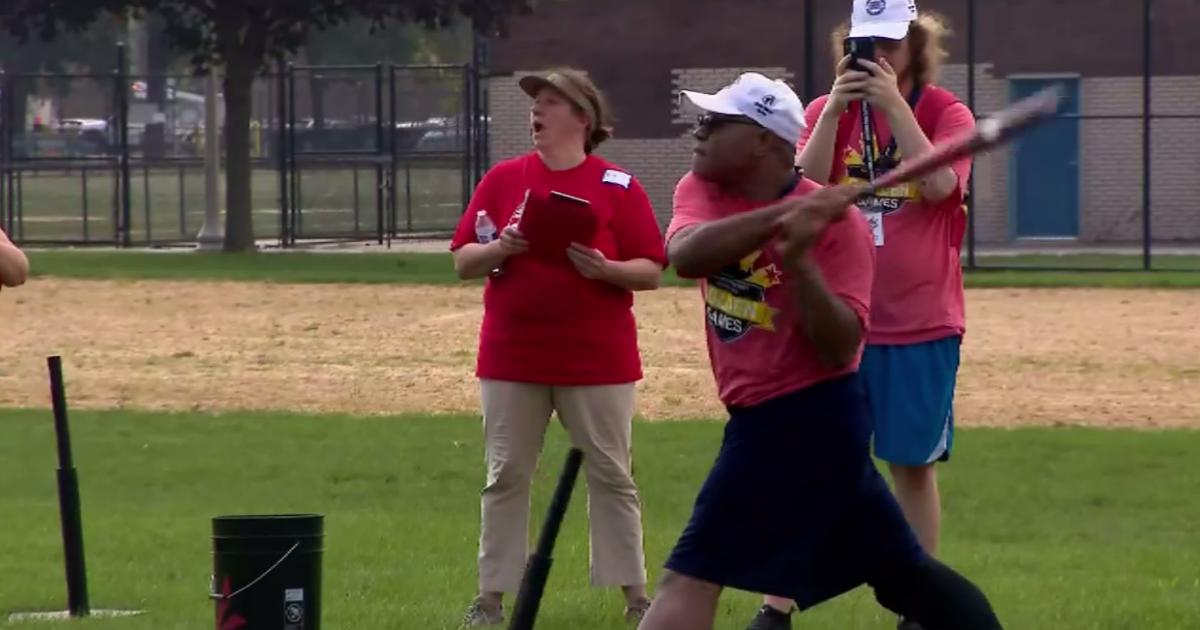 Special Olympics holds Golden Games for older competitors - CBS Chicago