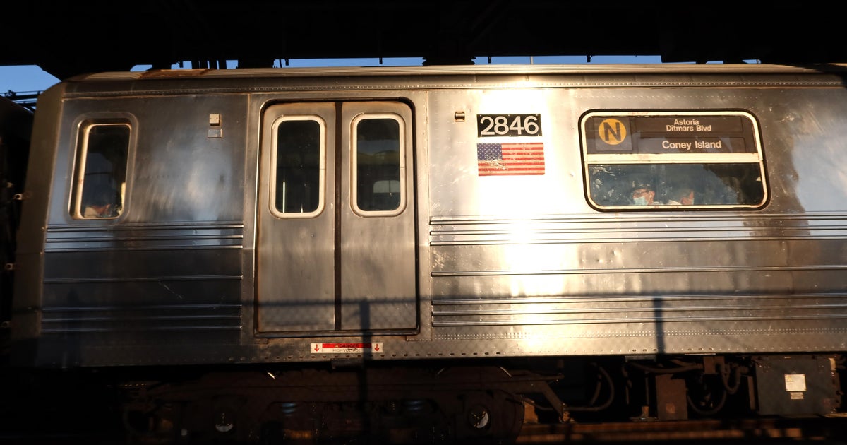 MTA announces shorter wait times for N and R trains - CBS New York