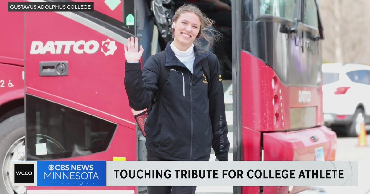 Minnesota Wild pay tribute to Gustavus women's hockey player Jori Jones ...