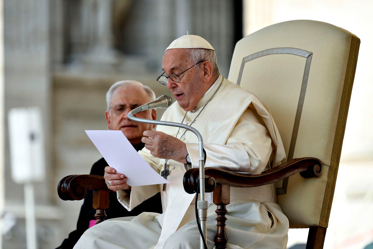 Pope Francis again draws criticism with remarks on Russia as Ukraine ...