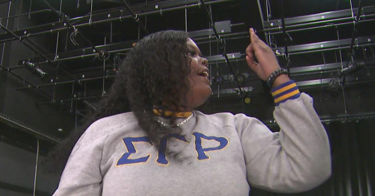 A preview of the Greek Step Show at the Chicago Football Classic - CBS ...