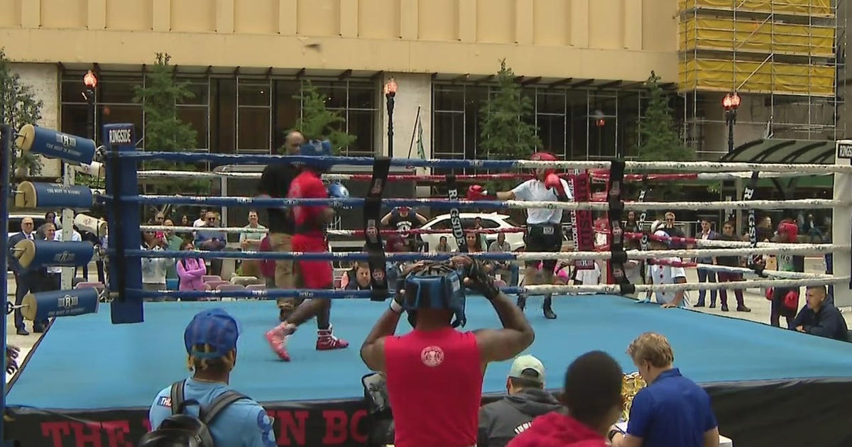 Chicago Park District hosting boxing exhibition in Portage Park - CBS ...