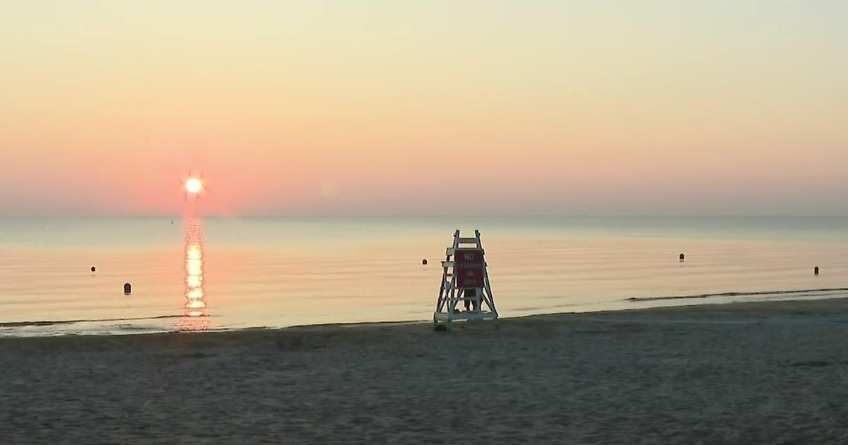 Clark Street Beach in Evanston will remain open for swimming over ...
