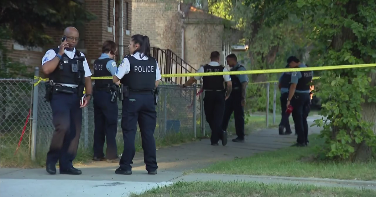 Two children shot in Chicago within hours - CBS Chicago