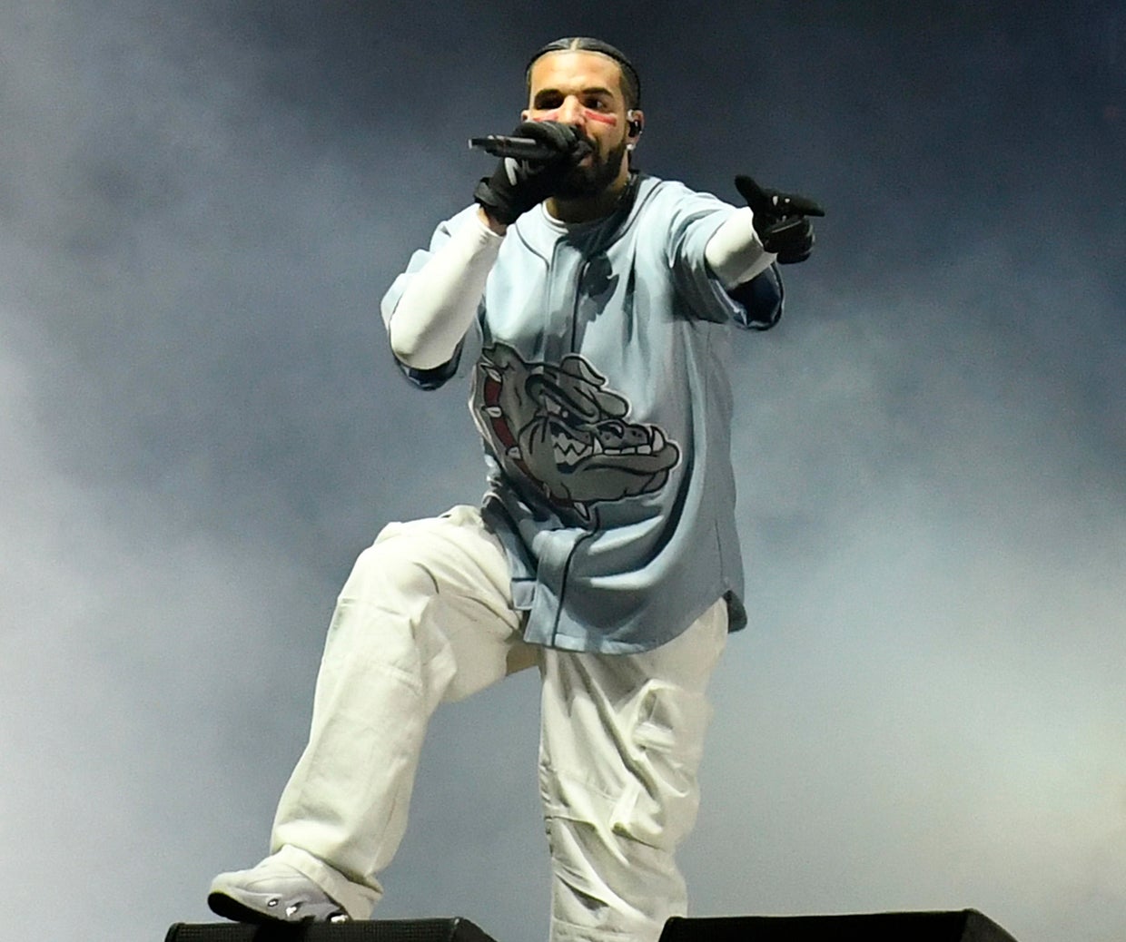 Drake postpones this week's concert at Ball Arena in Denver - CBS Colorado