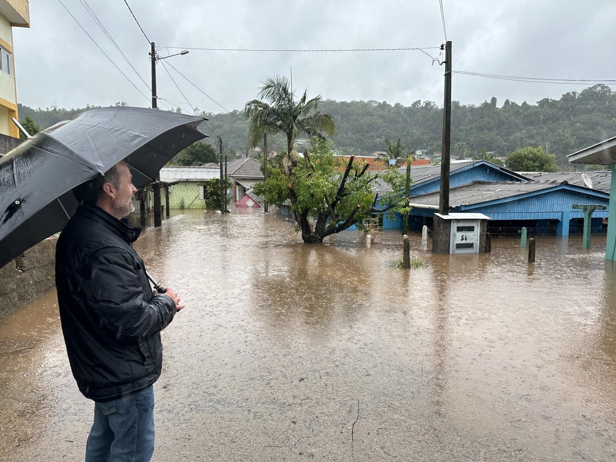 Brazil cyclone death toll nears 40 as flooding swamps southern state of ...