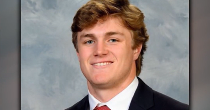 TCU student killed in random act of violence honored with vigil - CBS Texas