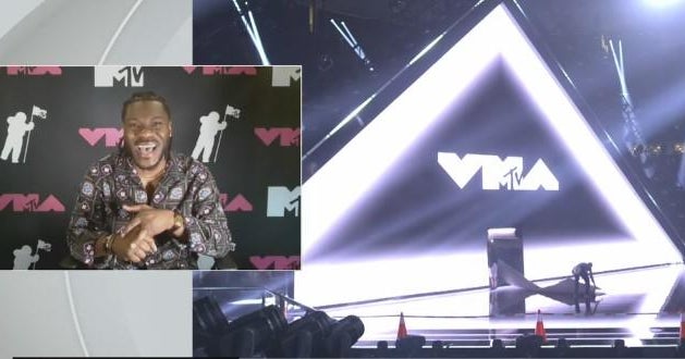 Taking an inside look at the VMA's with host Dometi Pongo - CBS San ...