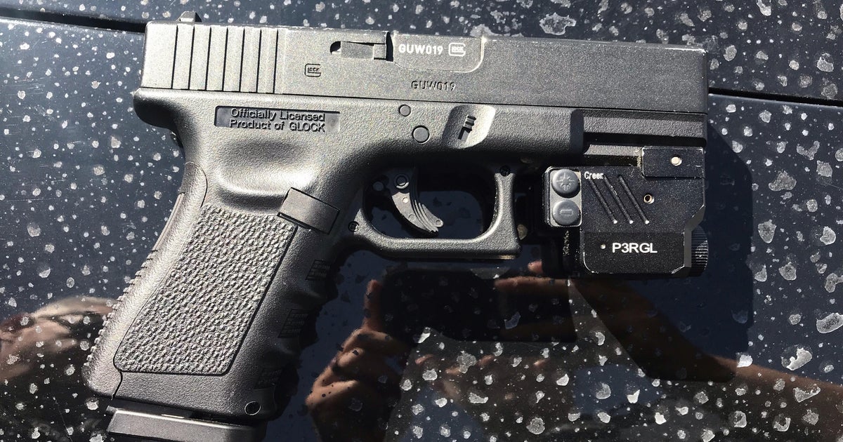 Colorado student arrested for bringing "very realistic" toy gun to ...