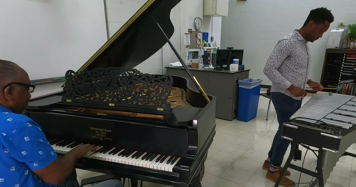 Thaddeus Tukes plays the CBS Chicago theme music - CBS Chicago Thaddeus Tukes plays the CBS Chicago theme music - CBS Chicago
