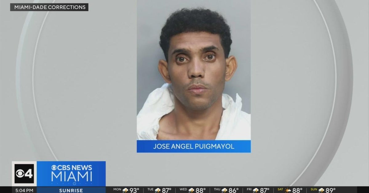 Suspect wearing Halloween mask accused of shooting man at gaming arcade ...