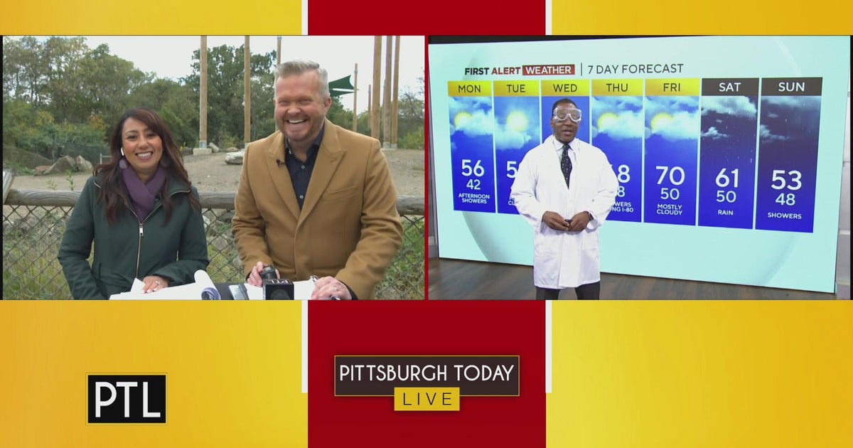 Ron Smiley and Lewis the giraffe ready for STEAM Fest - CBS Pittsburgh