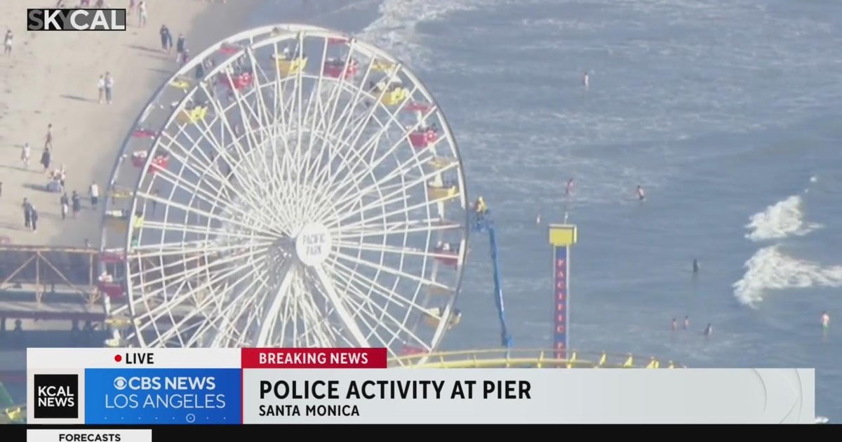Man claiming to have bomb climbs Ferris wheel on Santa Monica Pier ...