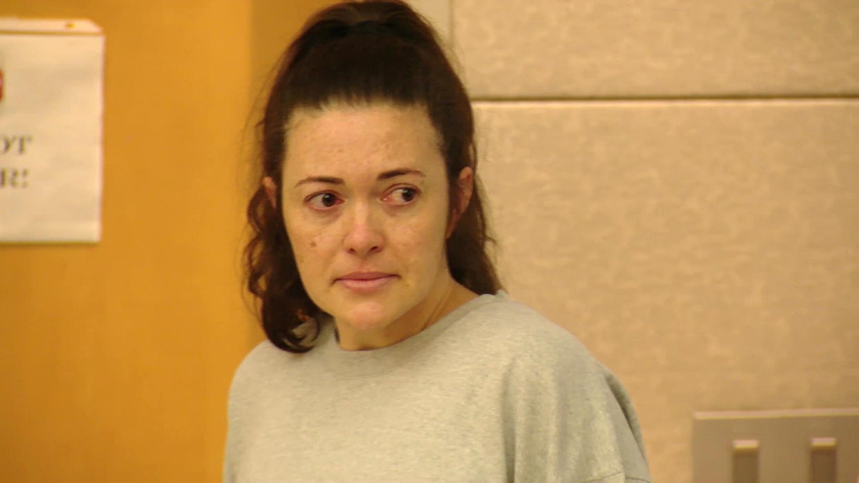 Jade Janks left a trail of clues in the murder of Tom Merriman. A look at the evidence. - CBS News