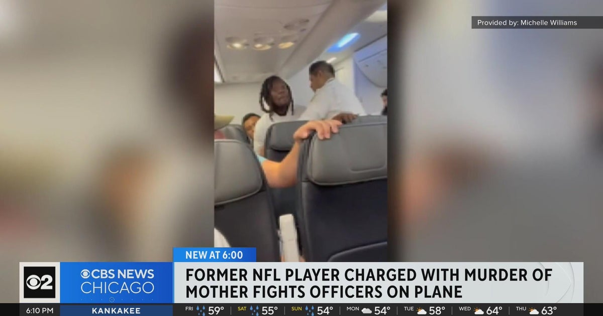 Former NFL player charged with murder of mother fights police on plane ...
